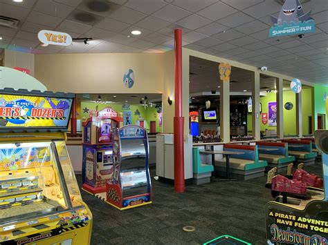 Chuck E Cheeses Interior Chuck E Cheeses 101 13500 Flickr