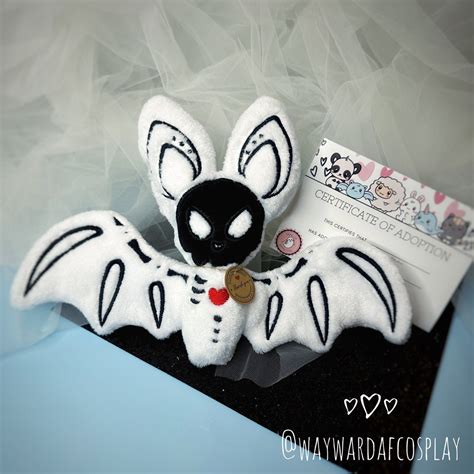 White Skull Skeleton Bat Plush Skelly Bat Worry Buddy Complete With