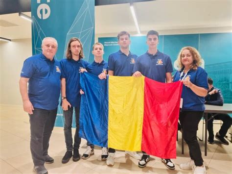 NewsPascani Pașcani Târgu Frumos Iași Trei elevi din Iași reprezintă cu succes România
