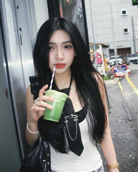 Pang Ee Xin 彭于歆 Pang Ee Xin • Instagram Photos And Videos