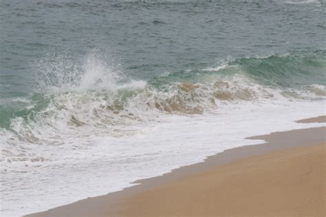 Lluvias Y Alto Oleaje Amenazan Acapulco