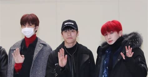 [포토]몬스타엑스 심쿵하는 손인사