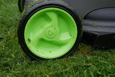 Review Gtech Cordless Lawn Mower This Day I Love