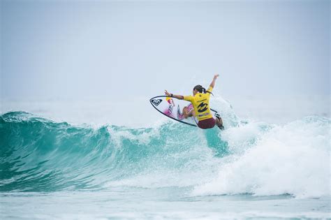 Billabong Girls Surf Weekend στην Κρήτη