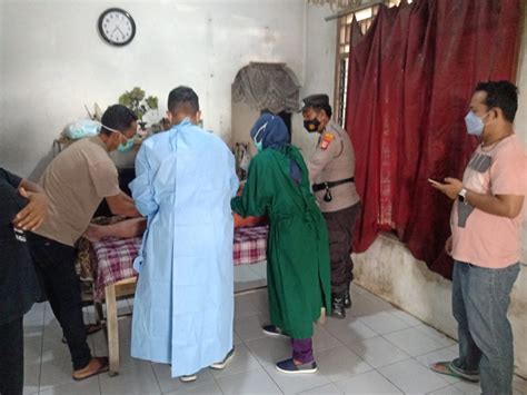 Depresi Karena Masalah Keluarga Seorang Wanita Paruh Baya Akhiri Hidup Dengan Gantung Diri