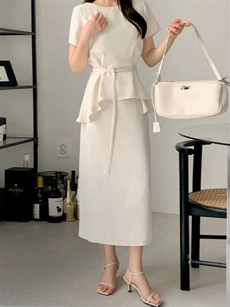 무료배송 고급우아미체형커버 44 120 데니로블 보트넥 벨트 블라우스 뒷밴딩 스커트 세트 여름 신상 데일리룩 데이트룩 하객룩 격식룩 모던룩 빅사이즈 120