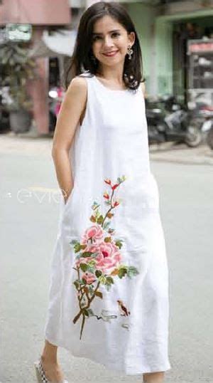 Pin by moe nge on 刺繍 Simple dresses Stylish dress designs Stylish