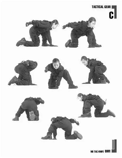 持枪姿势 7 人物图片 持枪动作图片 花瓣网