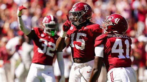 Minnesota Vikings Trade Up In Draft To Pick Danielle Hunters Replacement