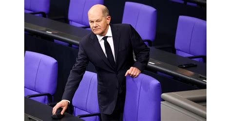 Олаф Шолц няма да внесе в сряда вот на доверие в парламента