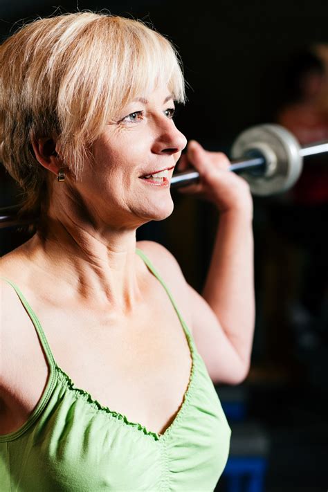 7 Reasons Why Weightlifting Is So Great Later In Life — Evolve Wellness