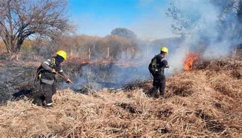 Reporte Oficial Por Los Incendios En Argentina El Fuego Continúa En