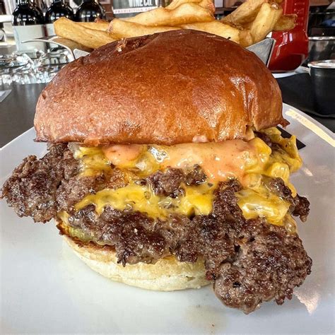 Macs Diner North St Paul Mac Daddy Burger Reviews