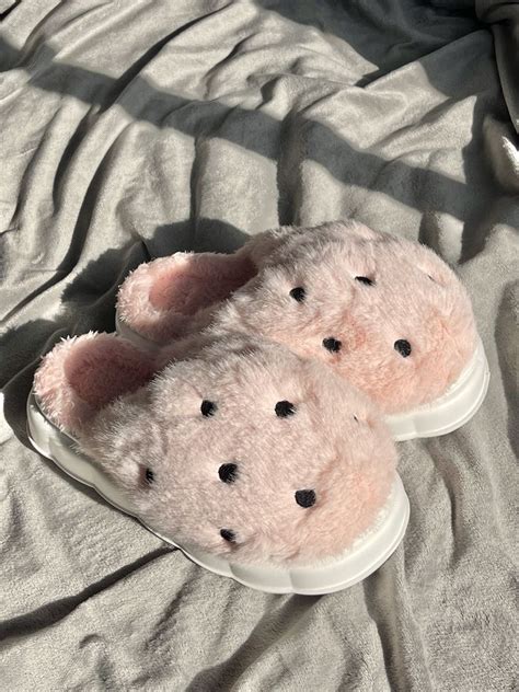 Тапочки жіночі теплі хутряні 440 грн Домашні капці Чернівці на Olx