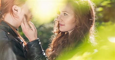 Help Im A Straight Woman But Im Attracted To Another Woman