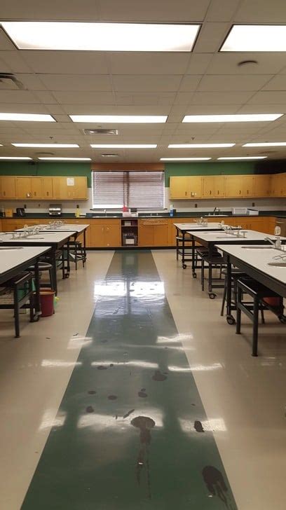 Free Empty Science Classroom Image Classroom Science Laboratory