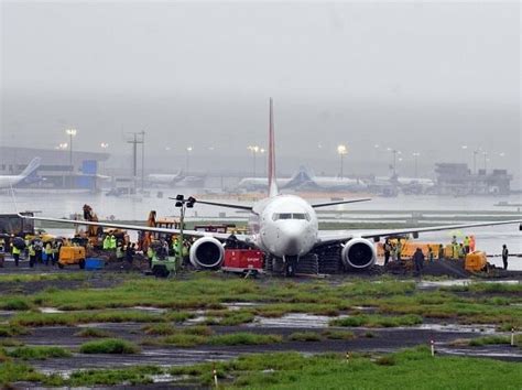 Heavy Rains Hit Mumbai Airport Operations Runway Shut