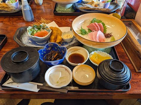 安房小湊の 海鮮料理 うおまさ 私の好きな料理の本、レシピ、食器、グルメ・・。