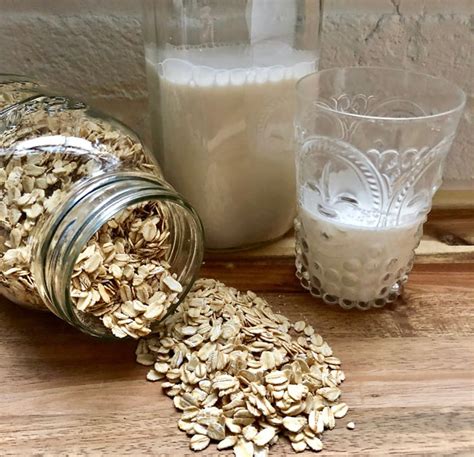 Oat Milk Recipe Using Rolled Oats Yummy Vegetarian Recipes