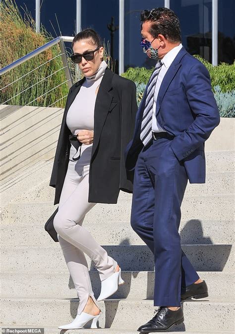 Dr Dres Soon To Be Ex Wife Nicole Young Leaves Her Attorneys Office