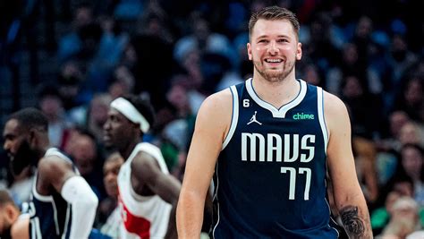 Luki Dončiću Se Obeta Novi Lastnik Mark Cuban Prodaja Mavse