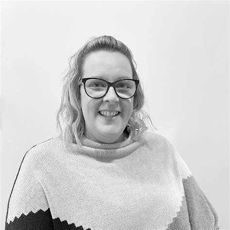 Kelly Wood Customer Service And Internal Sales Quelfire