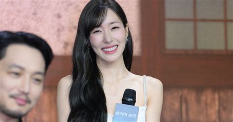 Md포토 티파니 영 화사한 미소