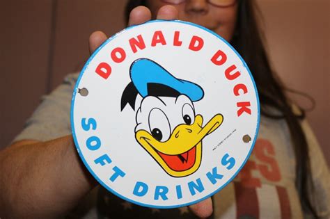 Donald Duck Soft Drinks Soda Pop Porcelain Metal Gas Oil Sign 4571513642