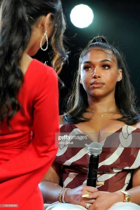Pin Von Bae Auf Lori Harvey Festival Fotos Kollektion