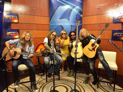 Eve Russo On Twitter Keeping Rock N Roll Alive W Thedeaddaisies On 69news See Them At