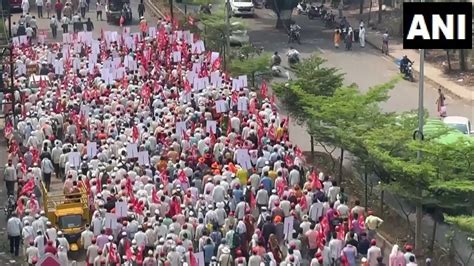 Maharashtra Amid Protest Cm Shinde Dy Fadnavis To Meet Farmers