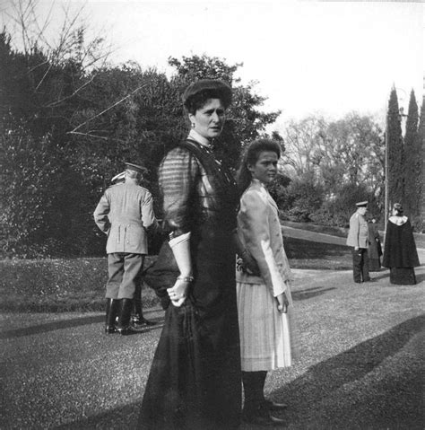 Императрица Александра Федоровна с дочерью Великой княжной Татьяной в Крыму Ливадия 1909 г