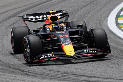 Checo Pérez Tiene Que Ser Más Consistente Para Estar Al Nivel De Max Verstappen