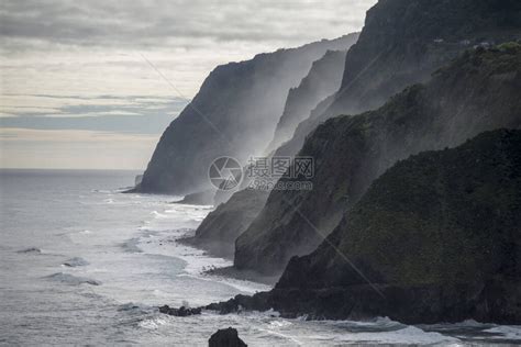 葡萄牙大西洋马德拉岛上的PortoMoniz镇和Ribeiradajanela之间的海岸景观马德拉高清图片下载 正版图片504397654 摄图网