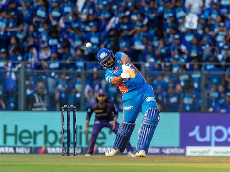 4th Time In Ipl History Rohit Sharma Enters Elite Batters Club In