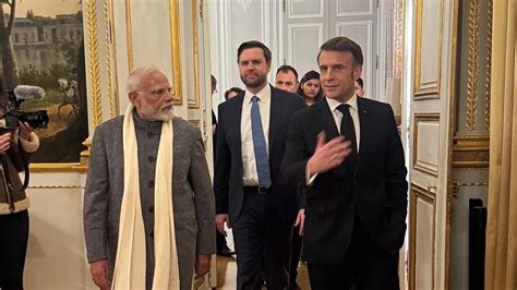 French President Macron Hosts Pm Modi At Welcome Dinner In Paris