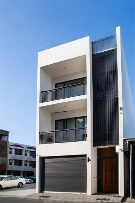 빛이 잘 들지 않는 길고 폭이 좁은 집 이렇게 설계하자 호미파이 And Homify Modern Minimalist