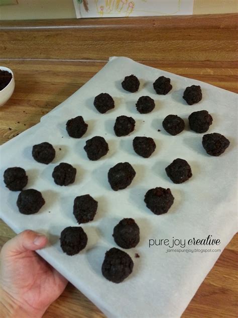 Trendy TreeHouse Number 3 Shaped Cake Tutorial Trendy TreeHouse Number 3 Shaped Cake Tutorial