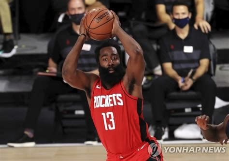 제임스 하든 벤 시몬스 트레이드설에 휴스턴 화들짝 1도 관심없다 일축