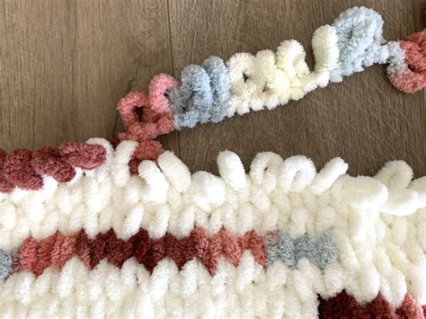 How To Make A Loop Yarn Blanket Cutesy Crafts