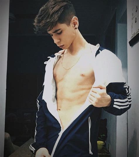 Pin Em Guys Em Corpo Masculino Cabelo Masculino Masculino