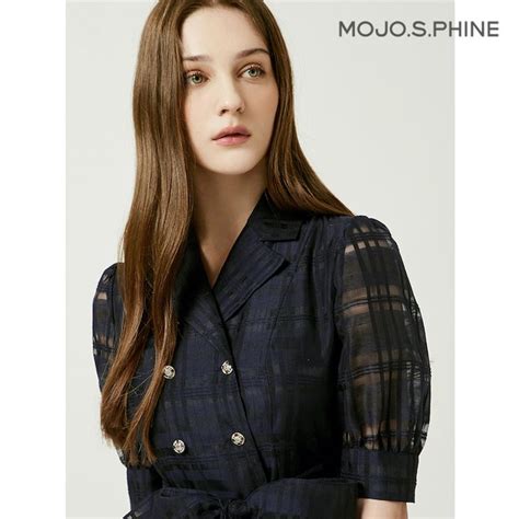 포스티 모조에스핀 여밈 카라 플레어 원피스 Nyj232mse036