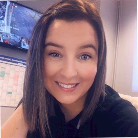 Shauna Lee Office Assistant Phloor Ltd Linkedin