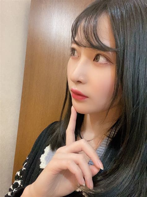 Hazuki Momo Scrolller