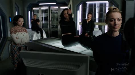 Dark Matter Season 2 Episode 3 Screencaps Jodelle Ferland Dark Matter