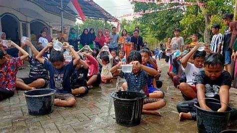 5 Ide Lomba 17 Agustus Perayaan HUT RI Ke 78 Ada Lomba Tangkap Belut