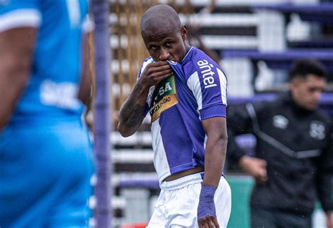 Luto En El Fútbol Por El Fallecimiento De Mathías Acuña El Jugador Se