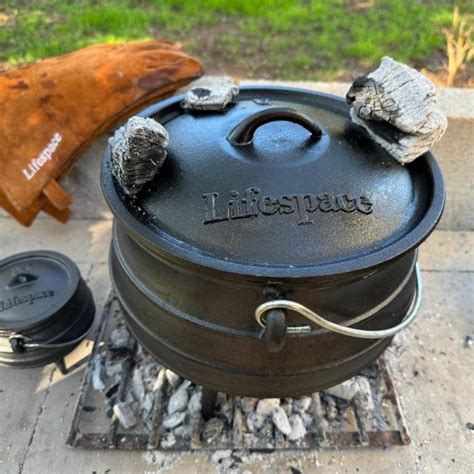 Lifespace Cast Iron No 3 Potjie Pot 78lt