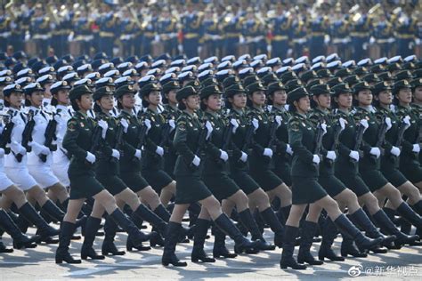 新中国国庆阅兵史上首次出现女将军