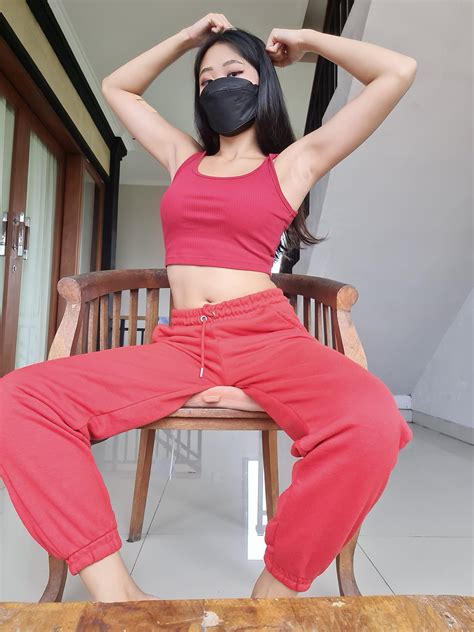 After Gym R Armpitvoyeur